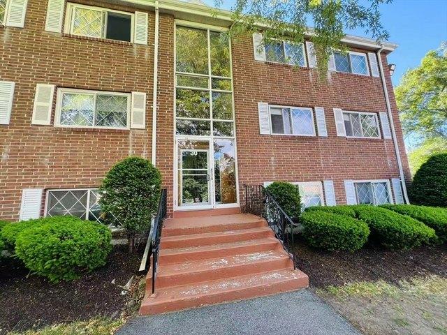 30 Fernview Ave Apt 4, North Andover, MA 01845