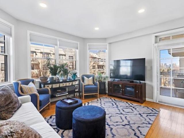 30 Freedom Way #301, Jersey City, NJ 07305