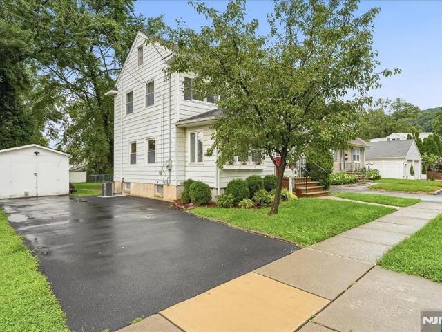 30 Genevieve Avenue