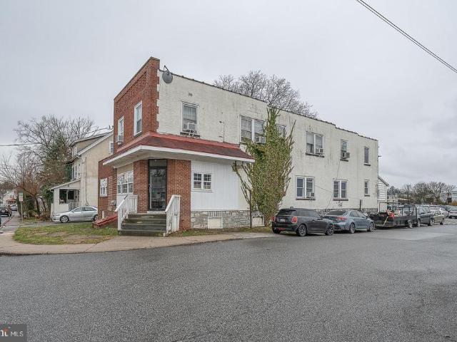 30 Grove Avenue