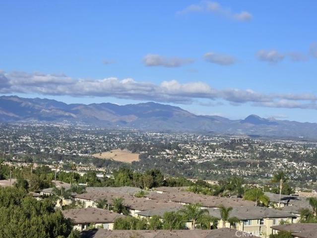 30 Groveside Dr, Aliso Viejo, CA 92656