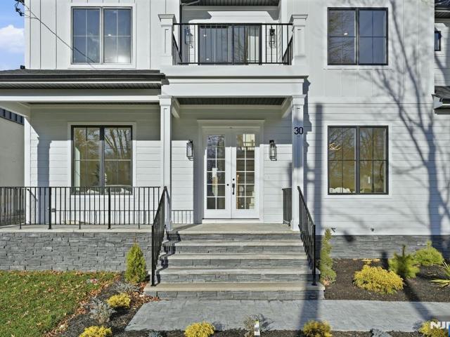30 Grand Terrace