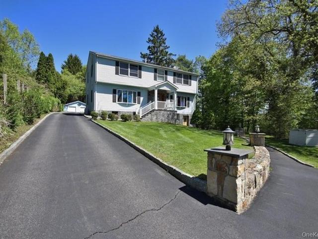 30 Granite Springs Rd, Granite Springs, NY 10527
