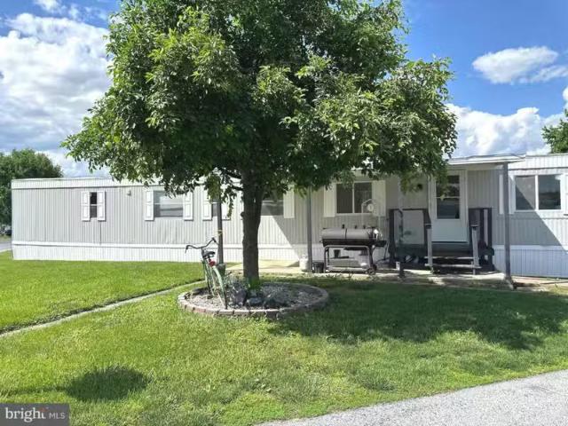 30 GREEN ACRES TRAILER CT, LEBANON, PA 17046 Single Family Res.
