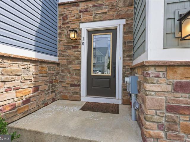 30 Griffin Way