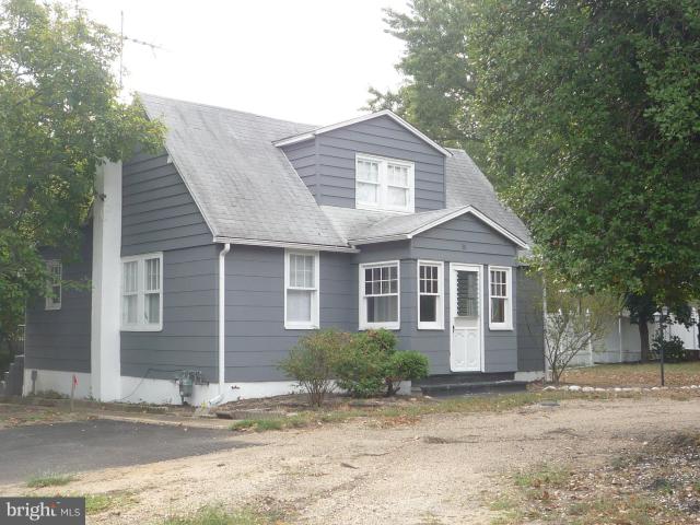 30 Hartford Rd, Delran, NJ 08075 | Compass