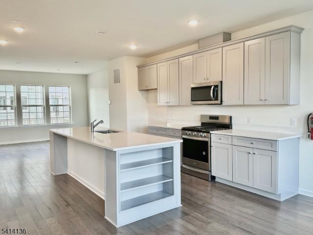 30 Haralson Ct, Livingston, NJ 07039 | MLS #4013 | Compass