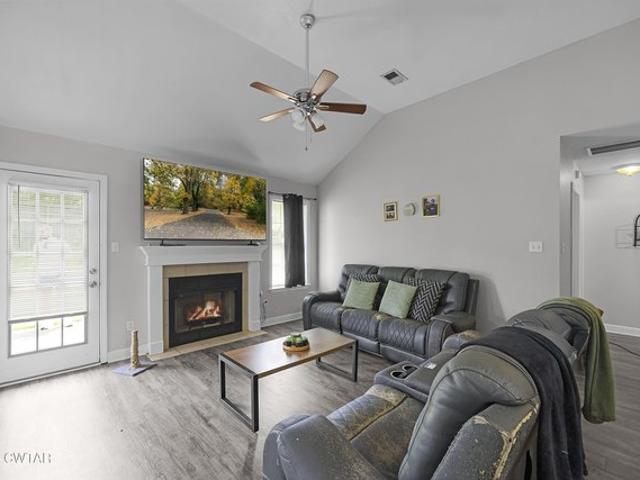 30 Hayworth Cv, Jackson, TN 38305