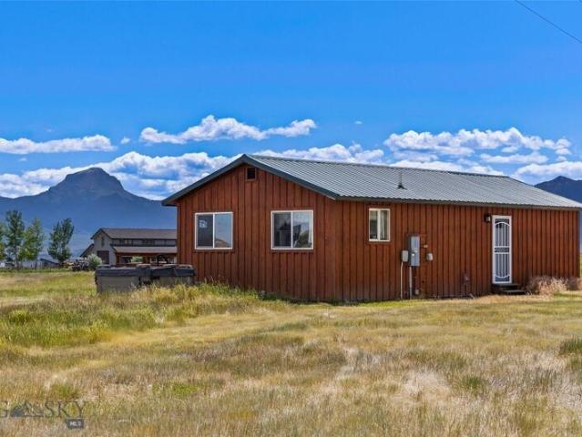 30 Hayfield Loop Trail, Ennis, MT 59729