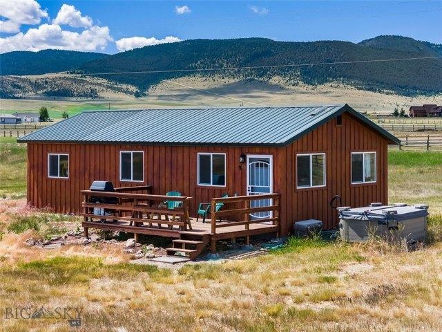 30 Hayfield Loop Trl, Ennis, MT 59729