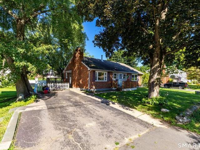 30 Hemlock St, Bristol, CT 06010