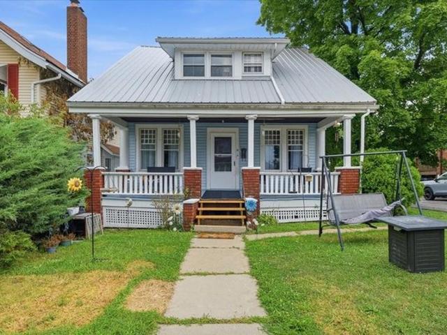 30 Helen Ave, Mansfield, OH 44903