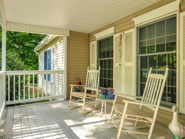 30 Hidden Glen Dr