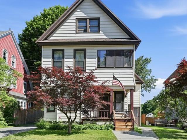 30 Highland Ter, Gloversville, NY 12078