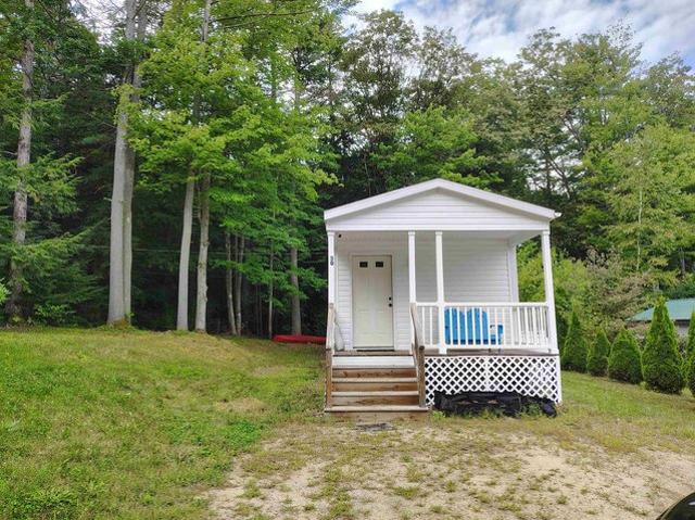30 Highland Ter, Plymouth, NH 03264