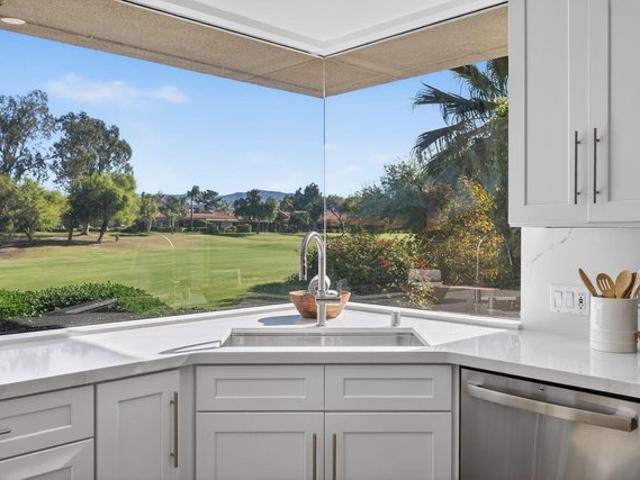 30 Hilton Head Dr, Rancho Mirage, CA 92270