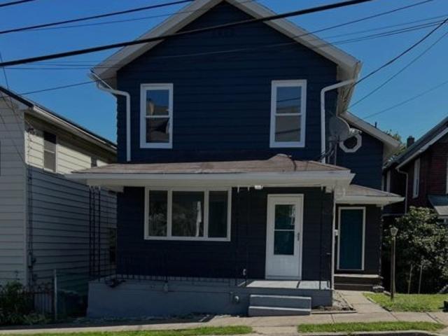 30 Hillside Ave, Edwardsville, PA 18704