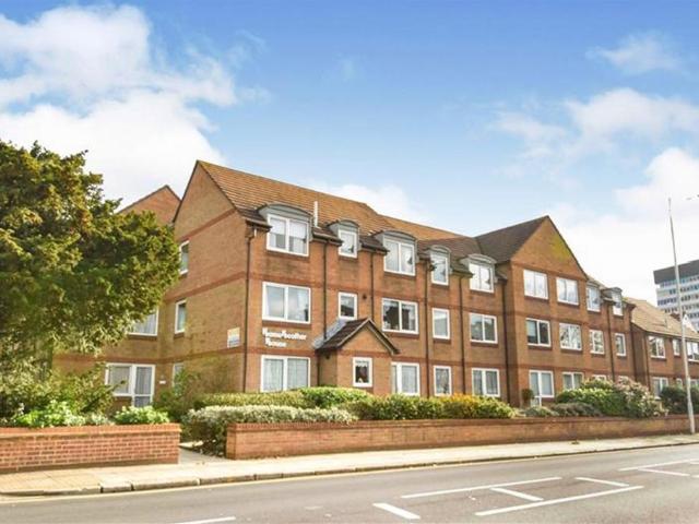 30 Homeheather House, 128 Beehive. 1 bed retirement property to rent £1,395 pcm £322 pw