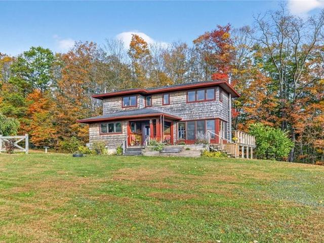 30 Hollister Rd, Freeville, NY 13068