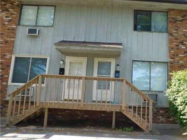 30 Kay Ln Apt K, Waterbury, CT 06708