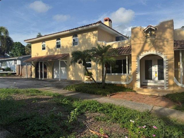 30 Kreamer Ave, Tarpon Springs, FL 34689