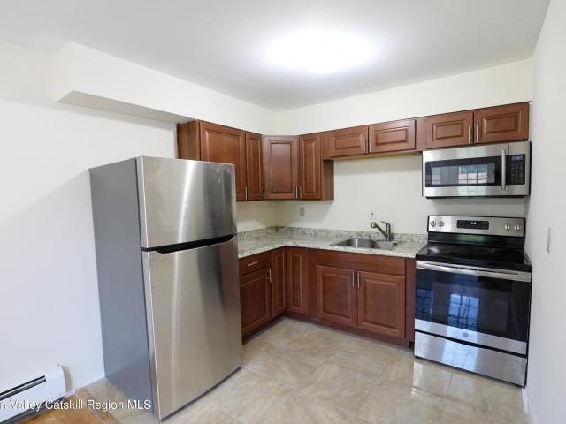 30 Lamb Avenue 4a