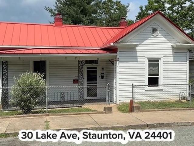 30 Lake Ave, Staunton, VA 24401