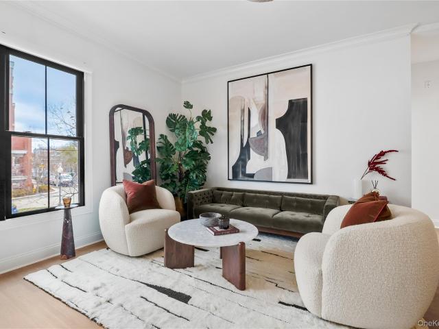 30 Lake Avenue 212