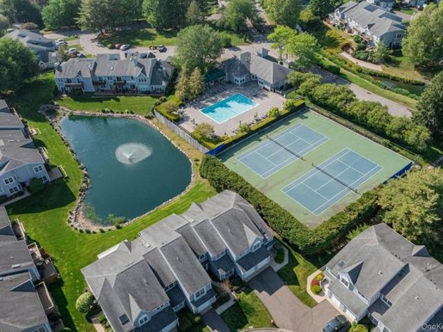 30 Lakebridge Dr S, Kings Park, NY 11754