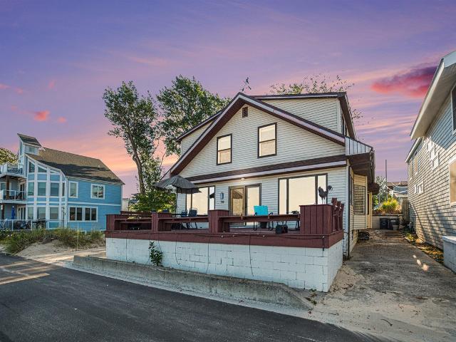 30 Lakeshore Drive
