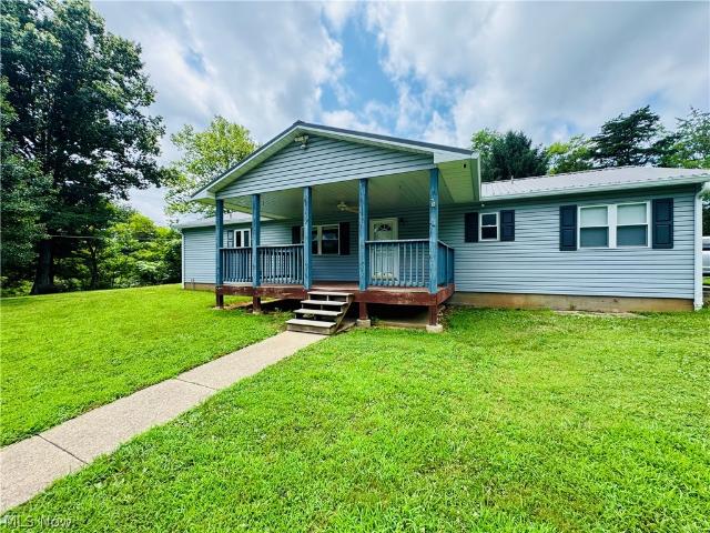 30 Lakeview Drive