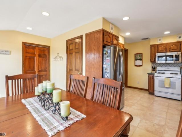 30 Lincoln Pl