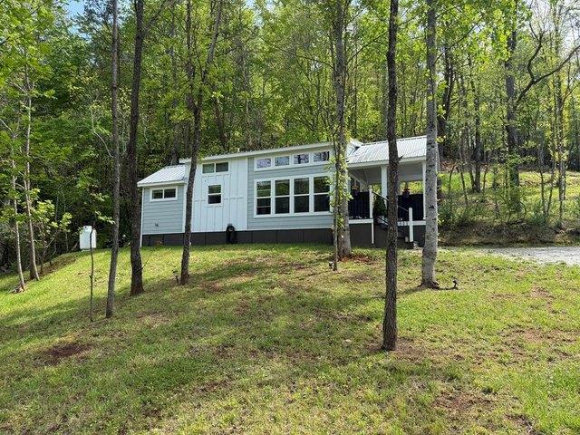 30 Little Village Way, Franklin, NC 28734