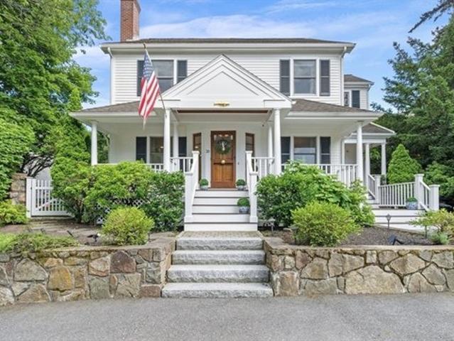 30 Longview Dr, Marblehead, MA 01945