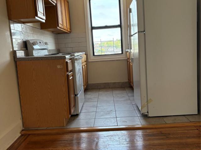 30 Locust Hill Avenue 7E