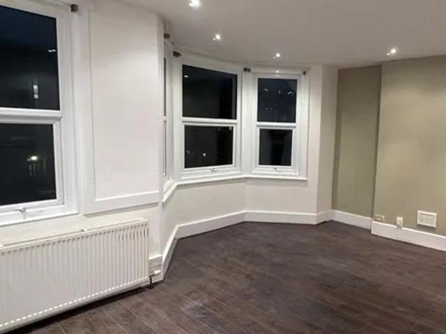 30 Lodge Road, London, CR0 2PL, United Kingdom | 2 bed house for rent #166419472 | Rentberry