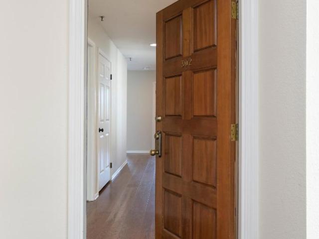30 Lorton Avenue 302