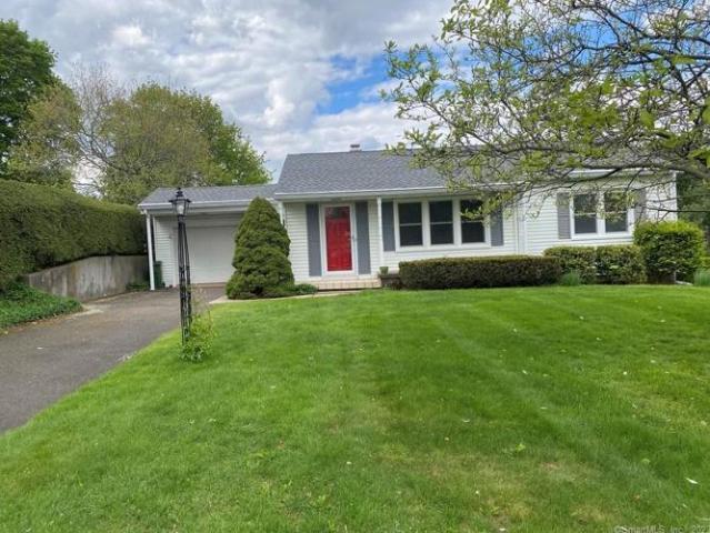 30 Lorraine Terrace, Middletown, CT 06457