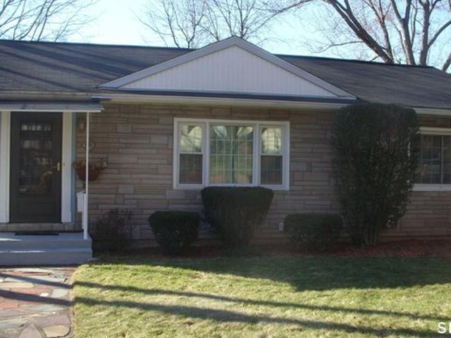 30 Lucy St, Hamden, CT 06514