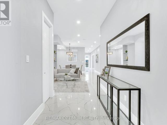 30 Mclaughlin Road N, Brampton Northwood Park, ON