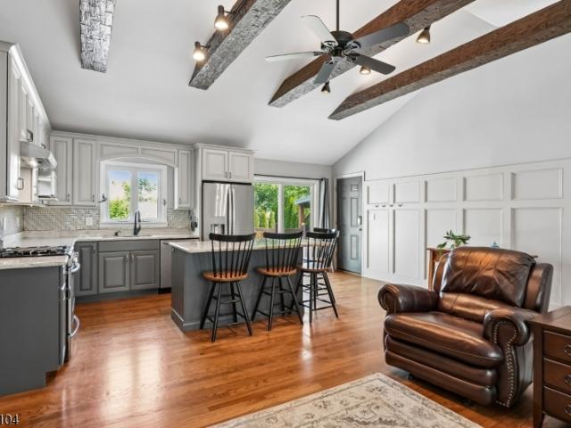 30 Manville Blvd
