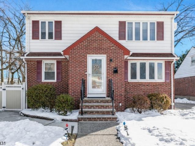 30 Marion Ave