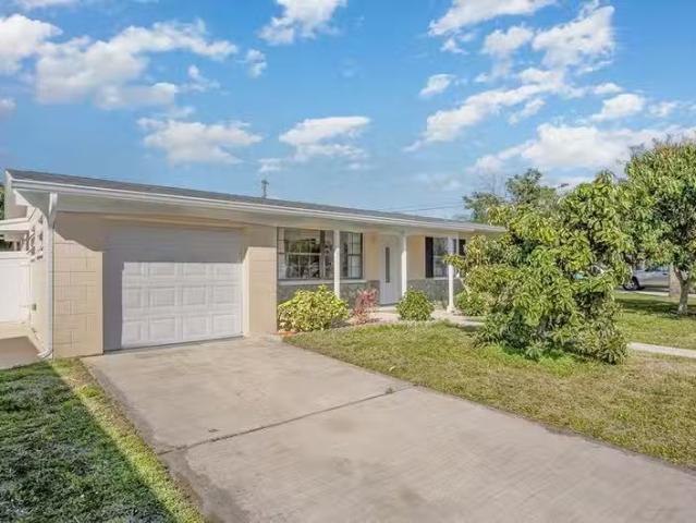 30 Mark Ave, Merritt Island, FL 32952 MLS V4936257