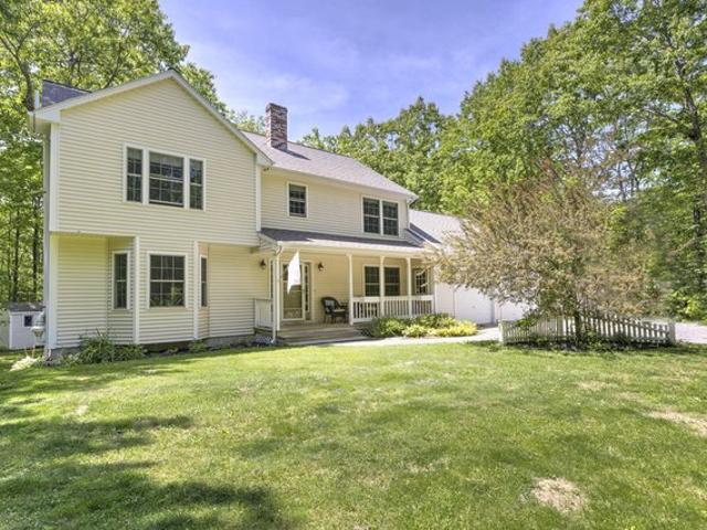 30 May Meadow Dr, Gray, ME 04039