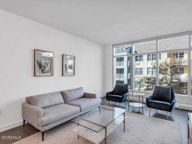 30 Melrose Terrace Unit 204