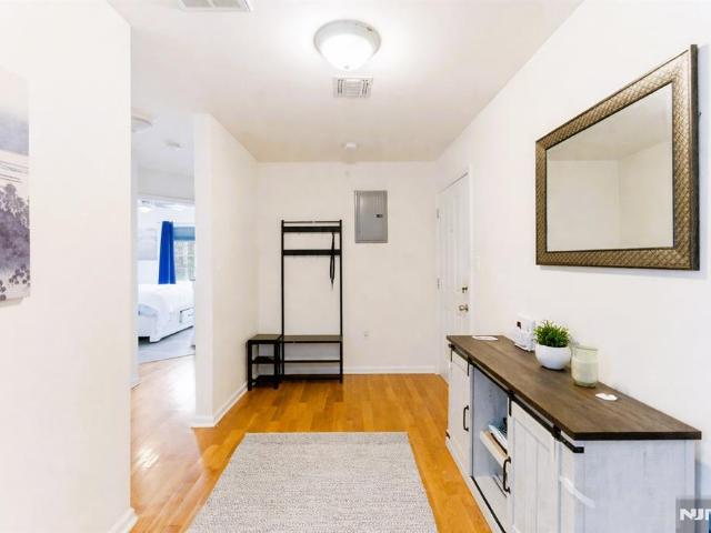 30 Mountain Avenue # 9B 8