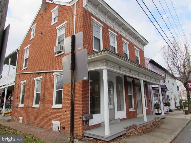 30 N Main St, Unit 1, Manheim, PA 17545 | Compass