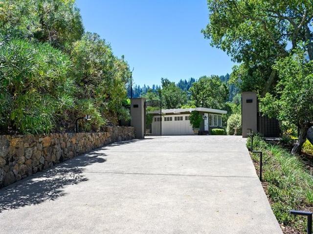 30 N Ridgewood Rd, Kentfield, CA 94904