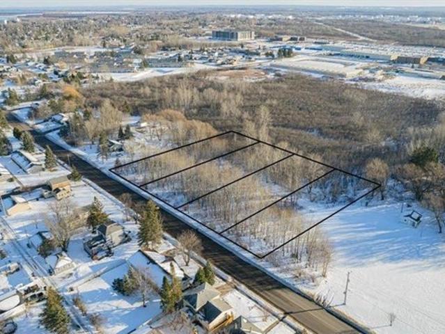 30 N 21st St E, Superior, WI 54880