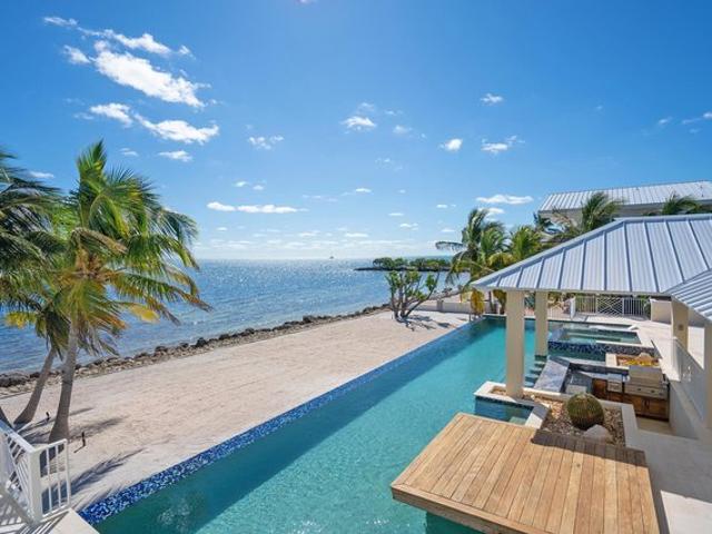30 Ocean Front Dr, Key Largo, FL 33037